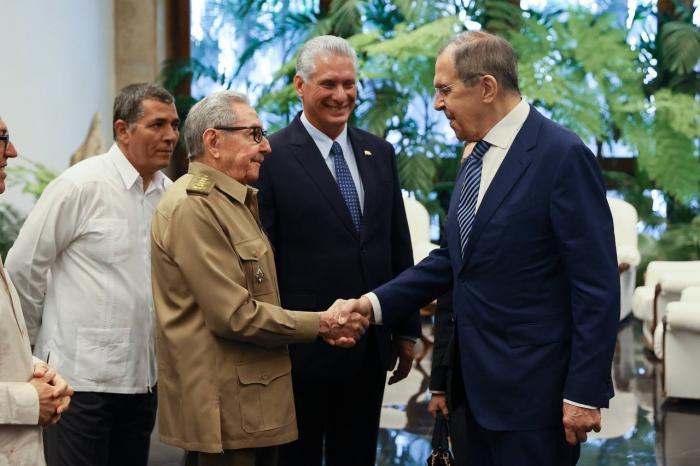 The leader of the Cuban Revolution, Army General Raúl Castro - Casa de ...